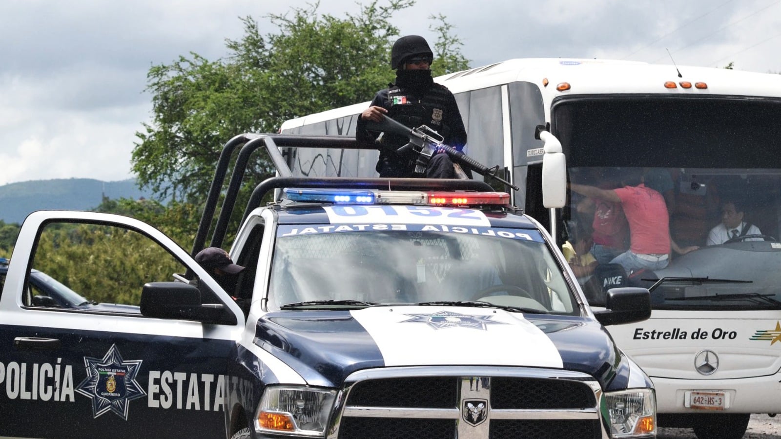 “Fue el Ejército”: FGR revive 17 órdenes de aprehensión por el caso ...