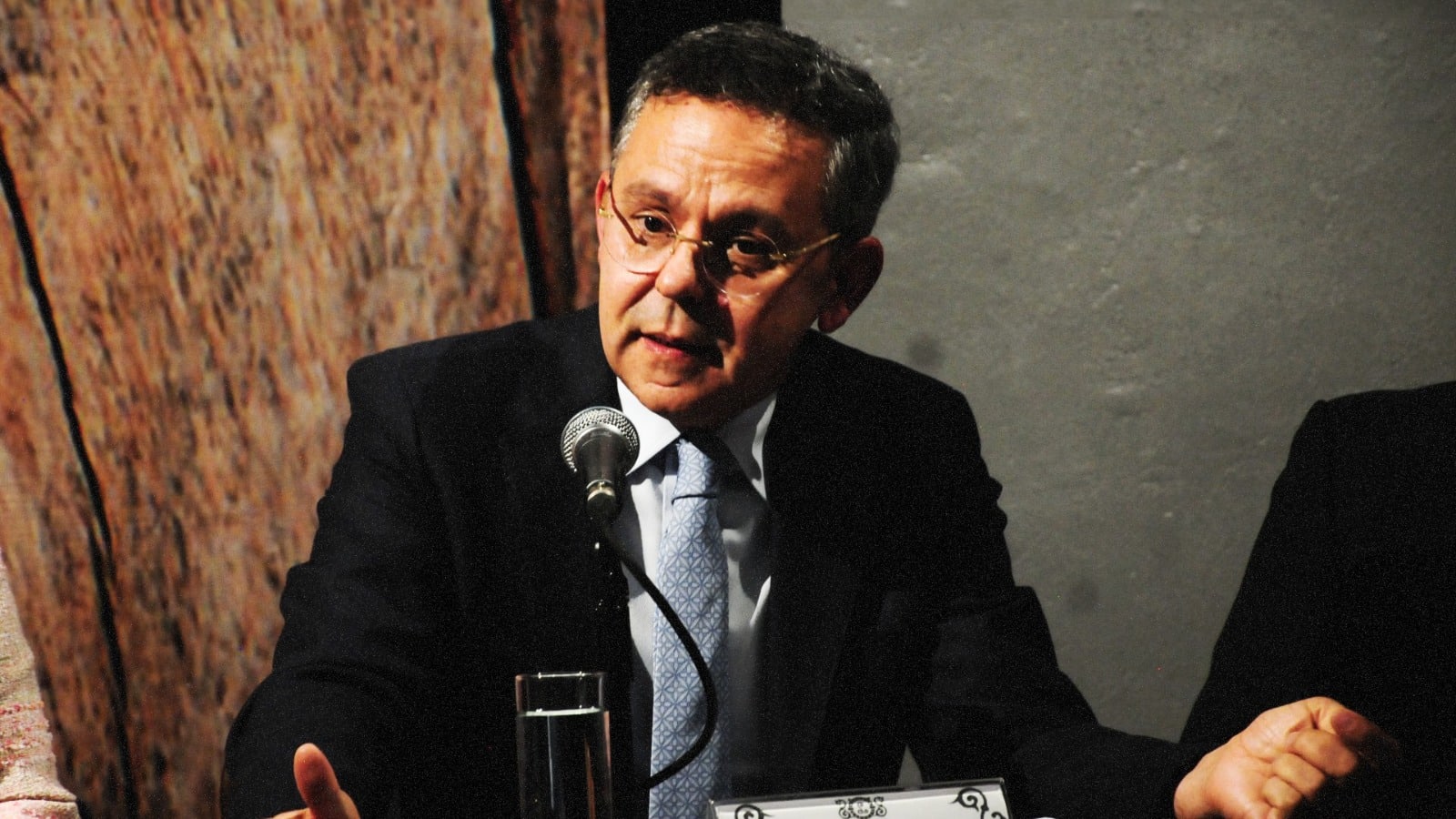 La 4T reivindica a César Yáñez - Código Magenta