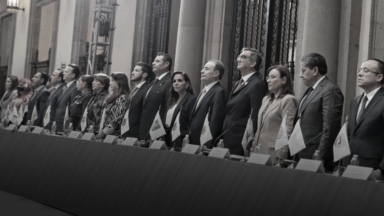 Ordenan investigación financiera contra siete gobernadores - Código Magenta